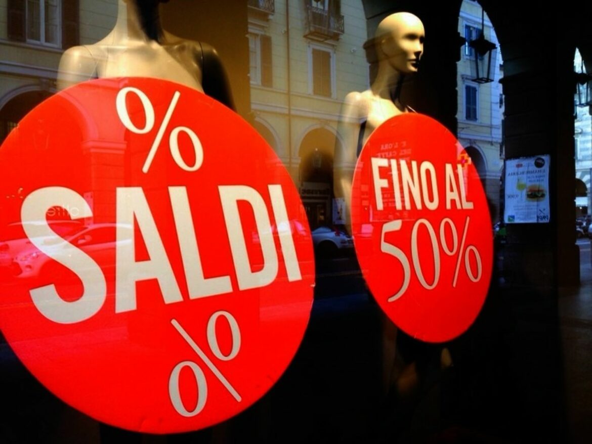Morbegno, Natale da record e positivo l'avvio dei saldi | Radio TSN